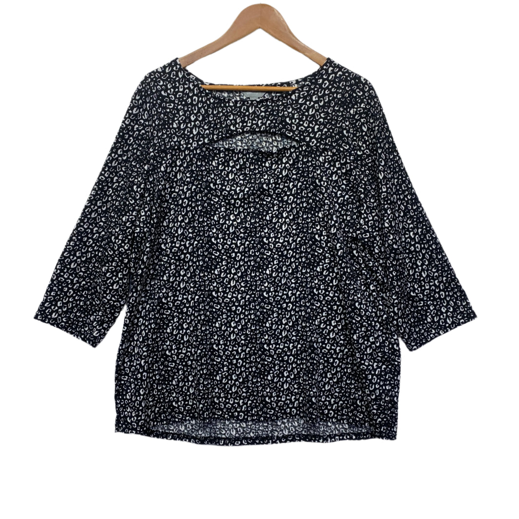 Suzanne Grae Clothing Online | Chic Styles at Revival Curves